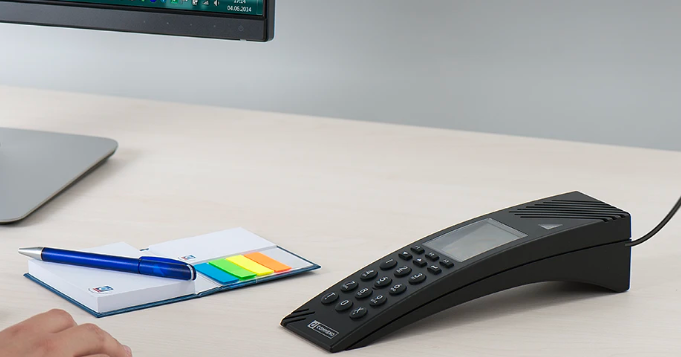 Desktop Intercom Stations & Control Desks | COMMEND